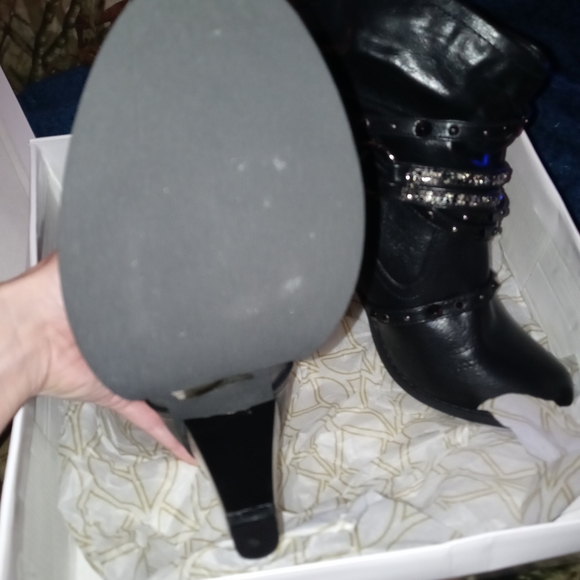 VENUS | Shoes | Venus Black Boot | Poshmark